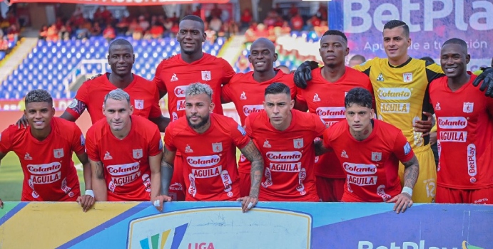 América de Cali confirmó la salida de Éver Valencia