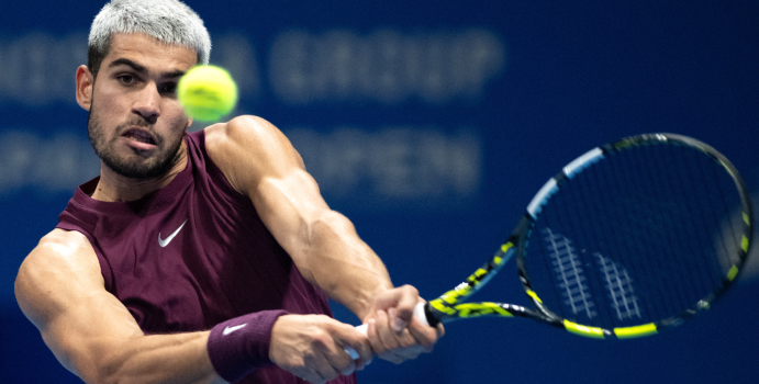 Carlos Alcaraz logra en Tokio su octavo título del 2025